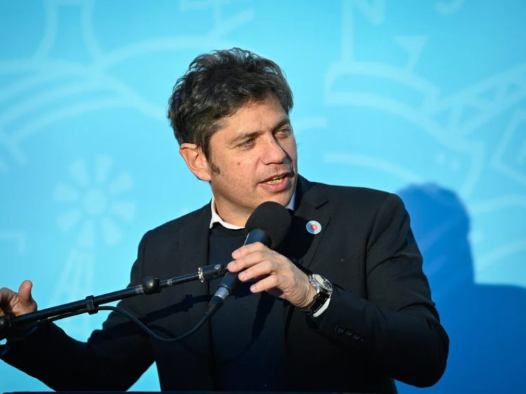 Axel Kicillof viaja a Corrientes para reunirse con Juan Pablo Valdés ...